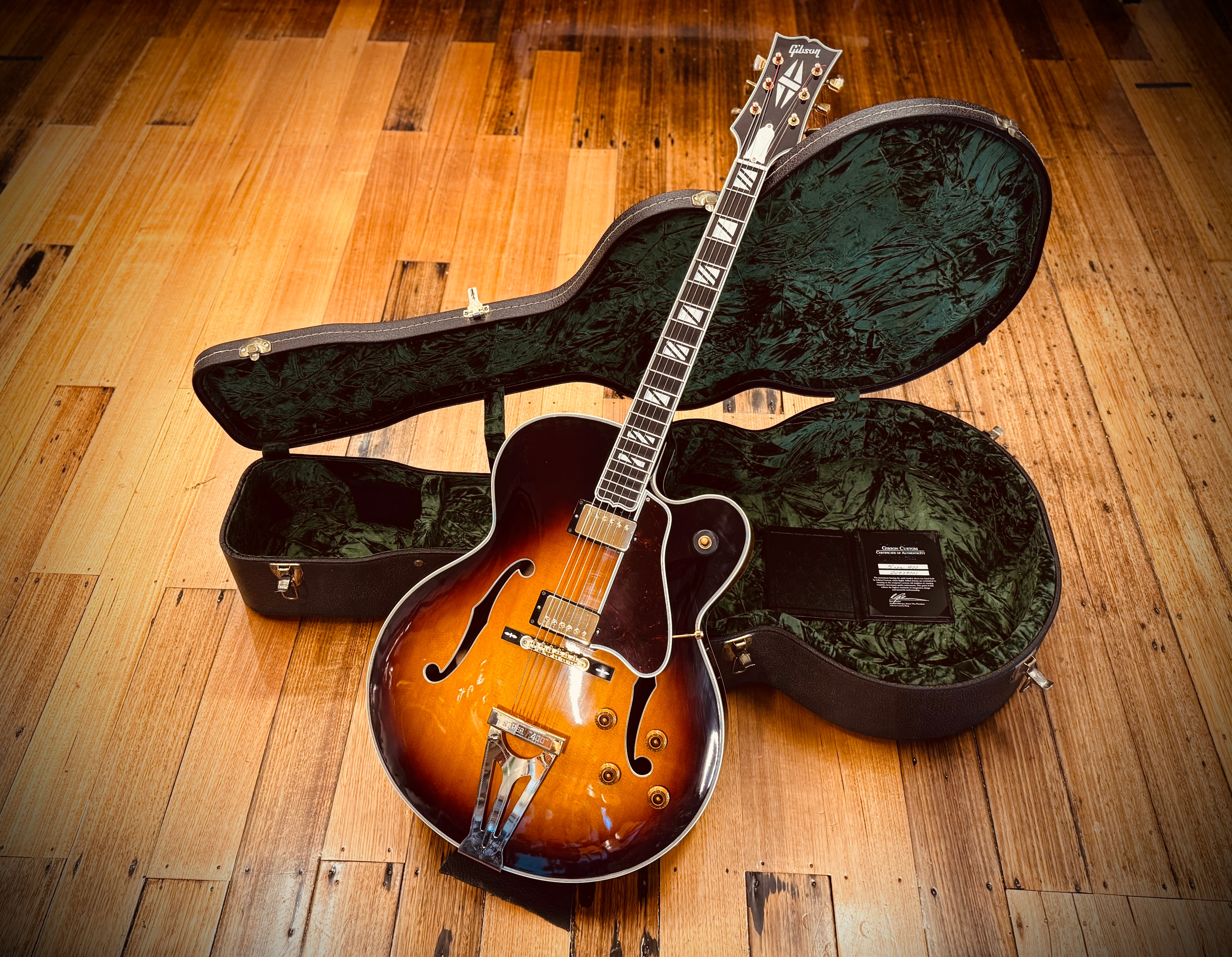 Gibson Super 400 CES – 2009 Custom Shop – Classic Guitars and Amps