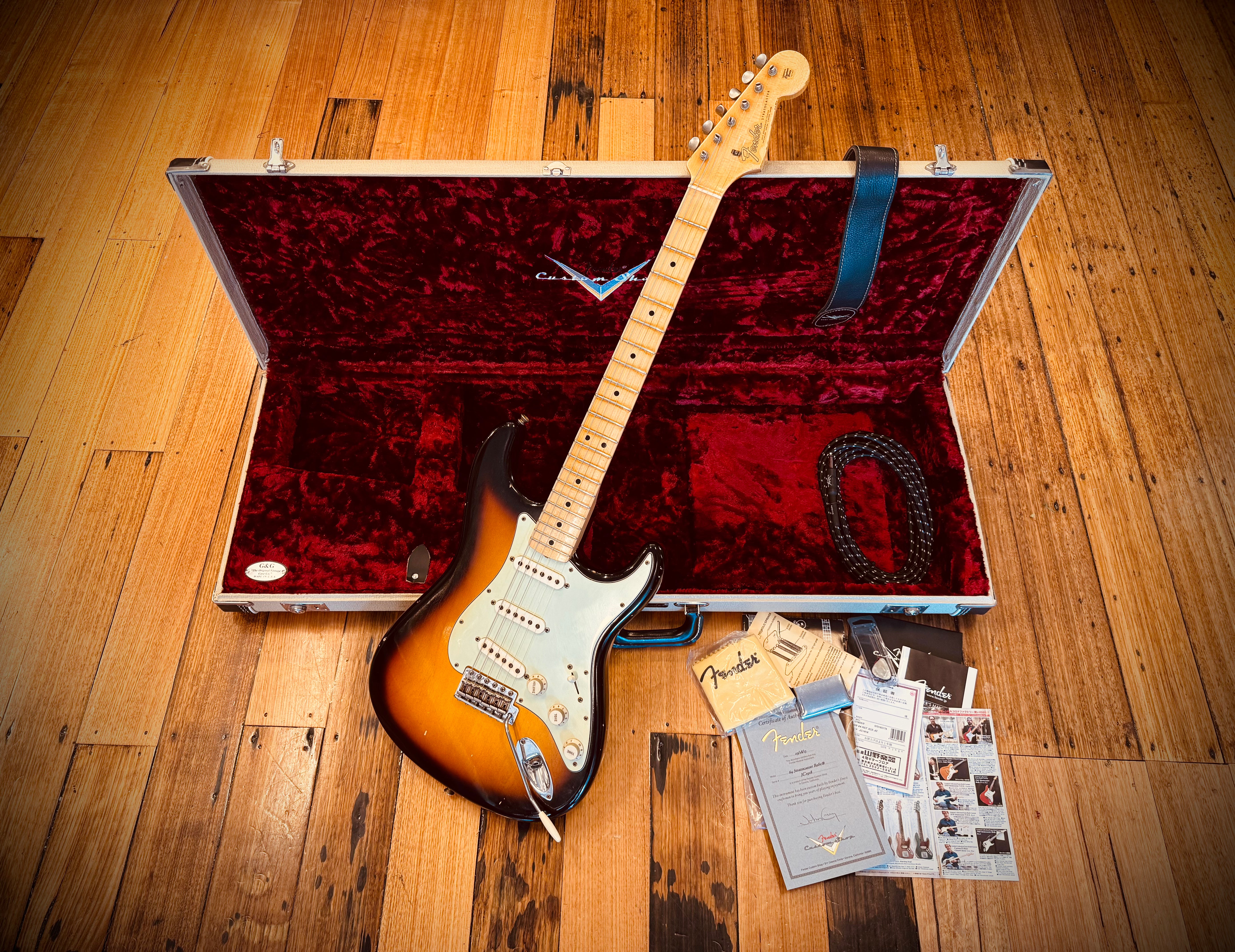 Fender Custom Shop – Master Built John Cruz ’64 Stratocaster – Classic ...