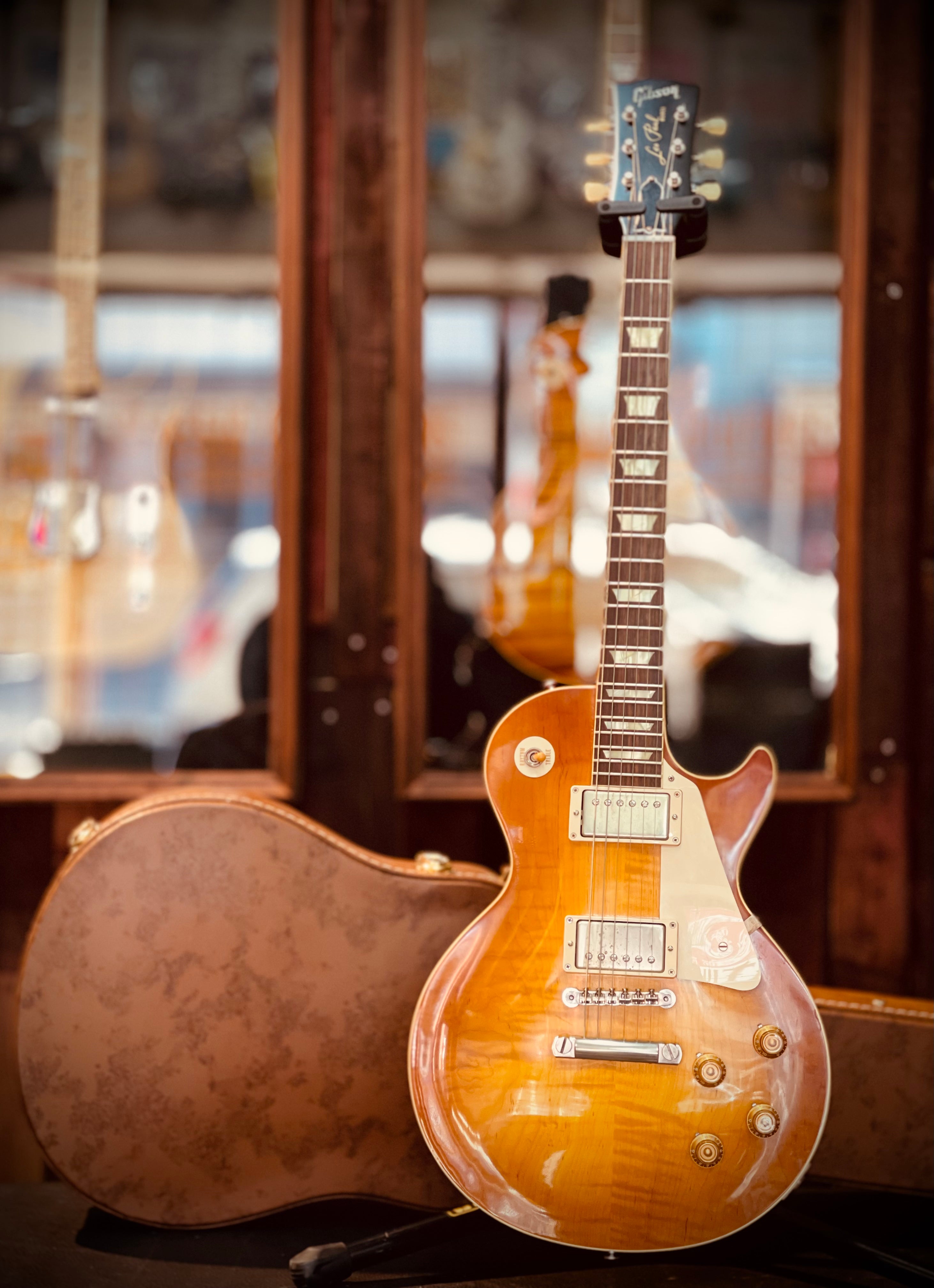 Gibson Les Paul R8 – Classic Guitars and Amps