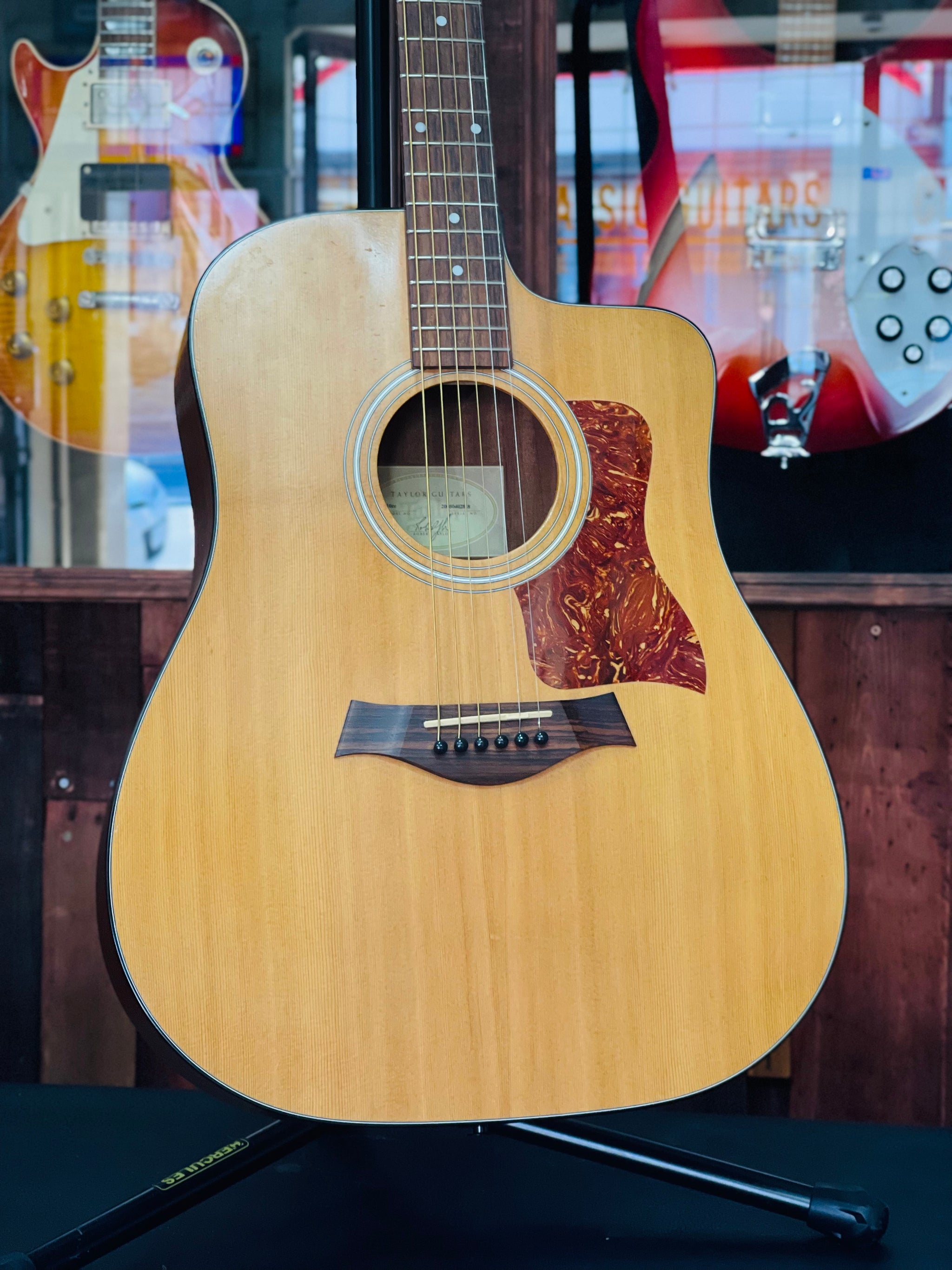 Taylor 110 CE – Classic Guitars and Amps