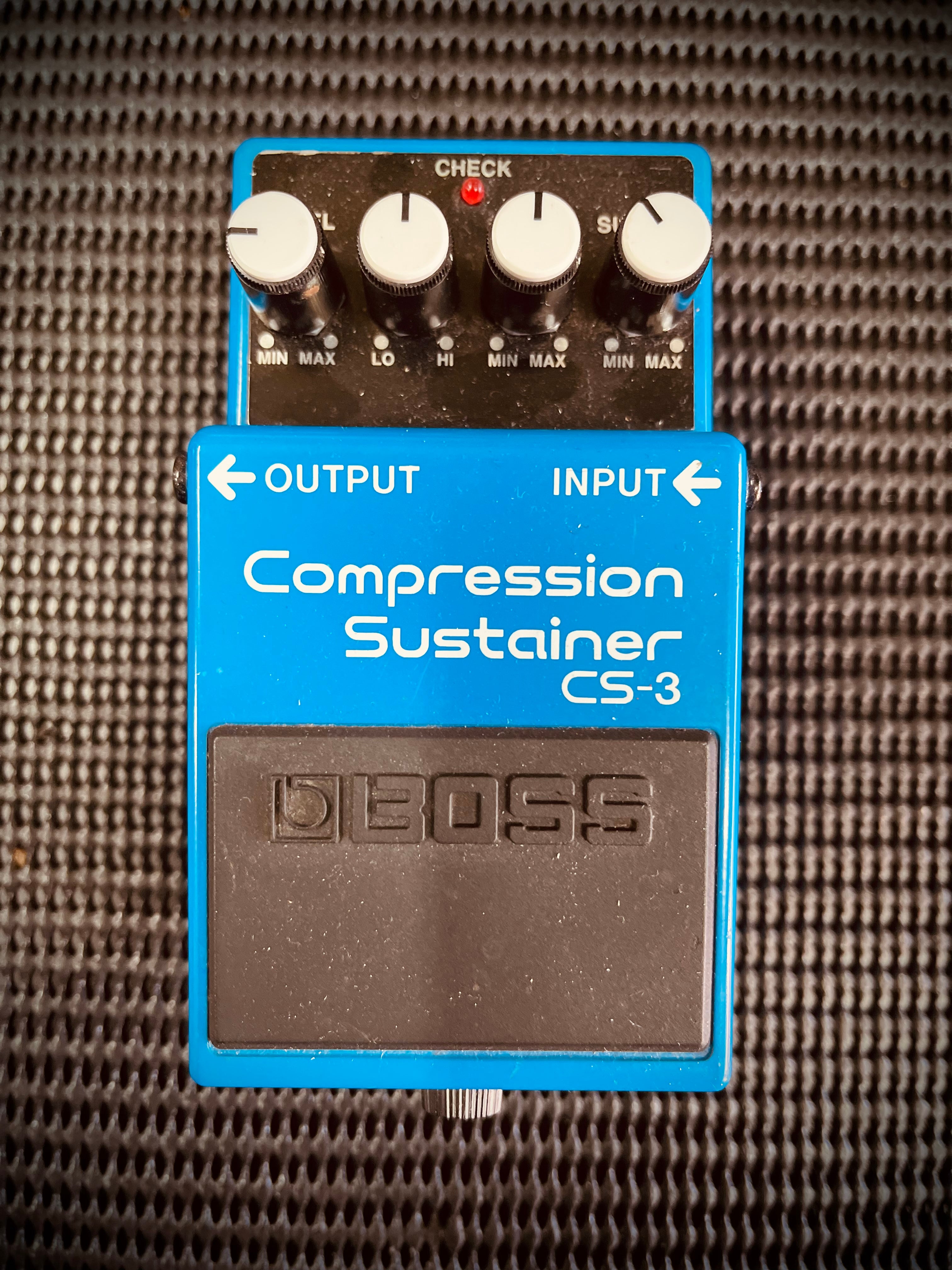 Boss Compression sustainer CS-3 – Classic Guitars and Amps