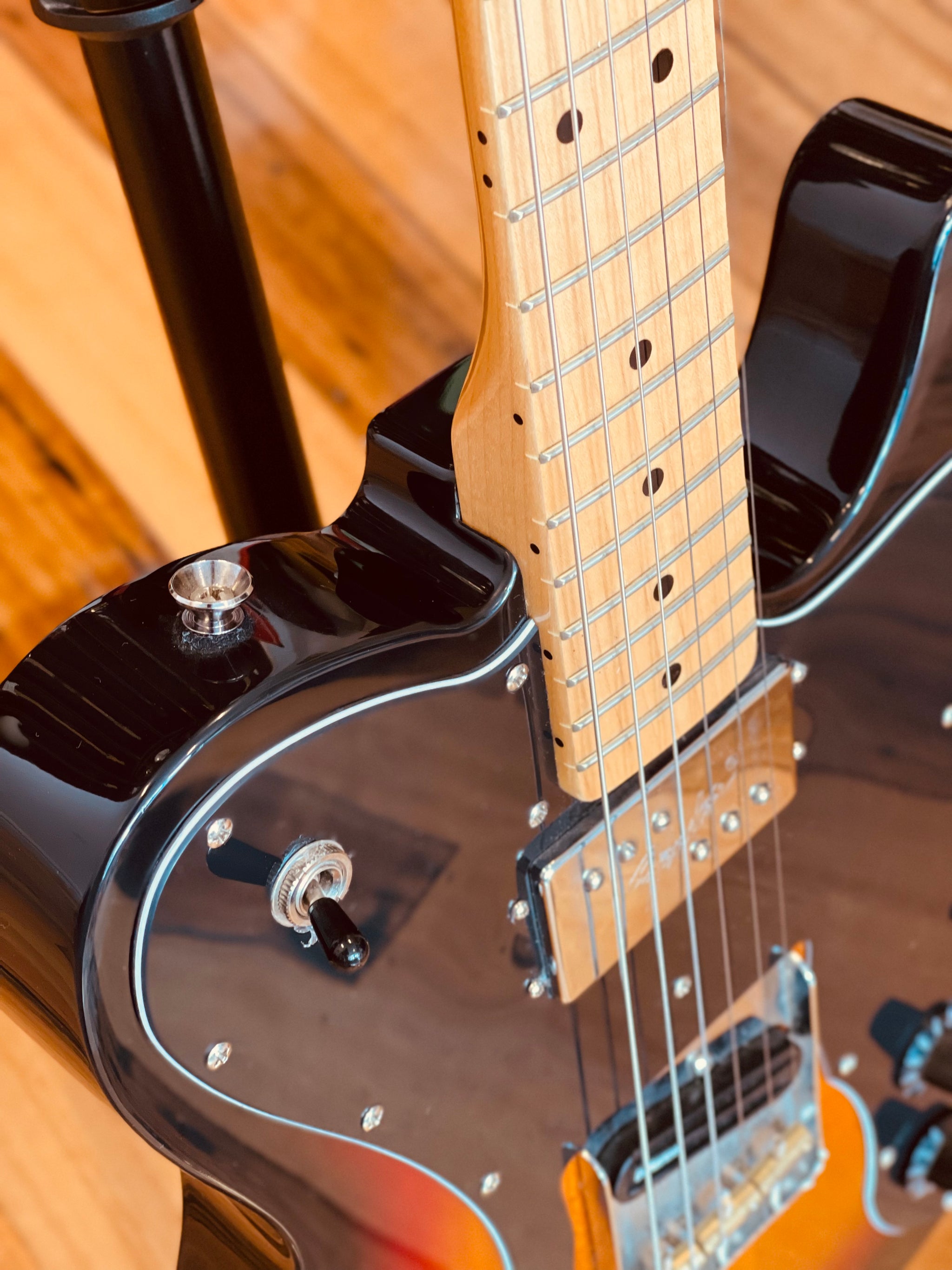 Squire telecaster custom – Classic Guitars and Amps