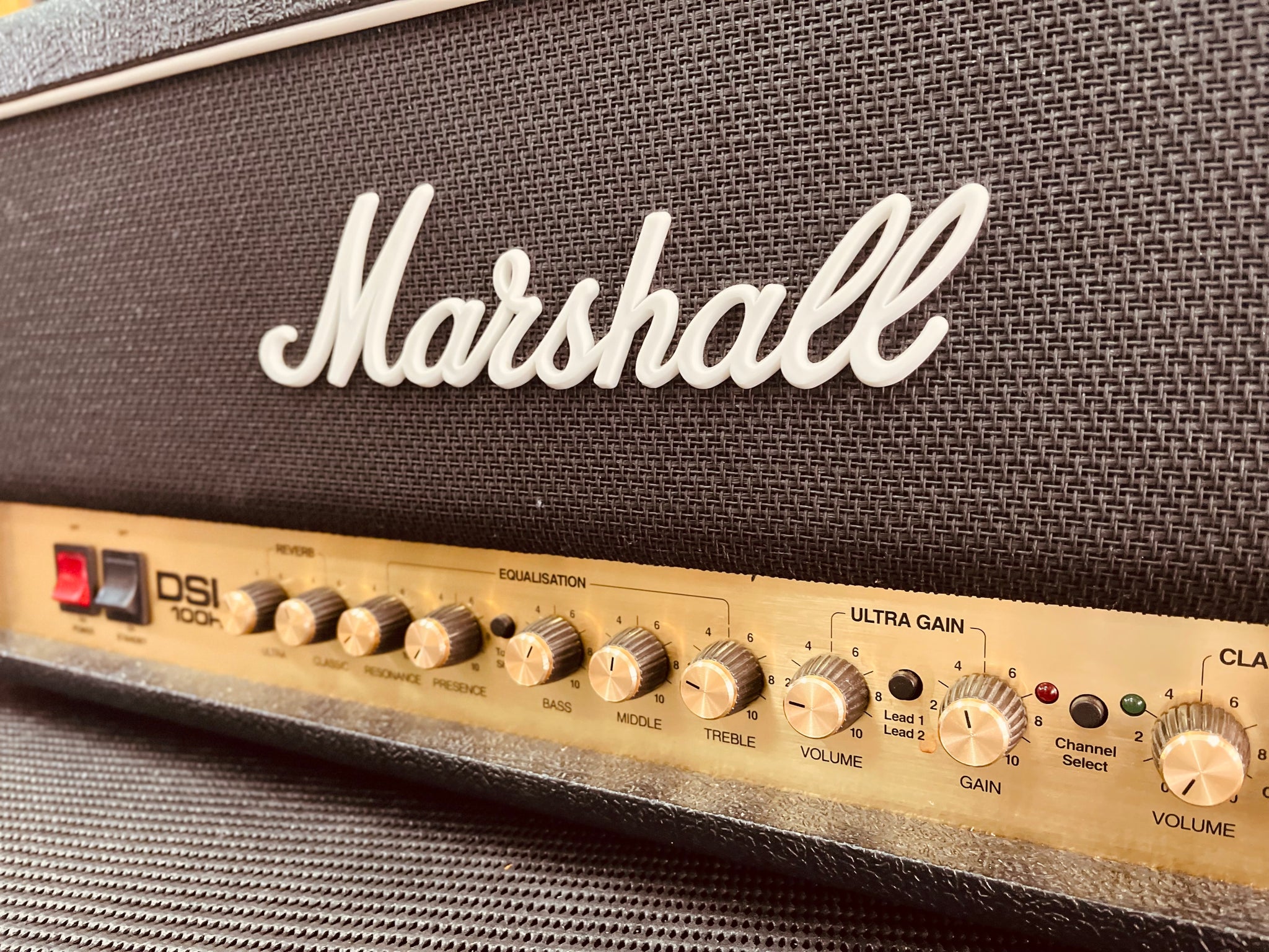 Marshall DSL 100H – Classic Guitars and Amps
