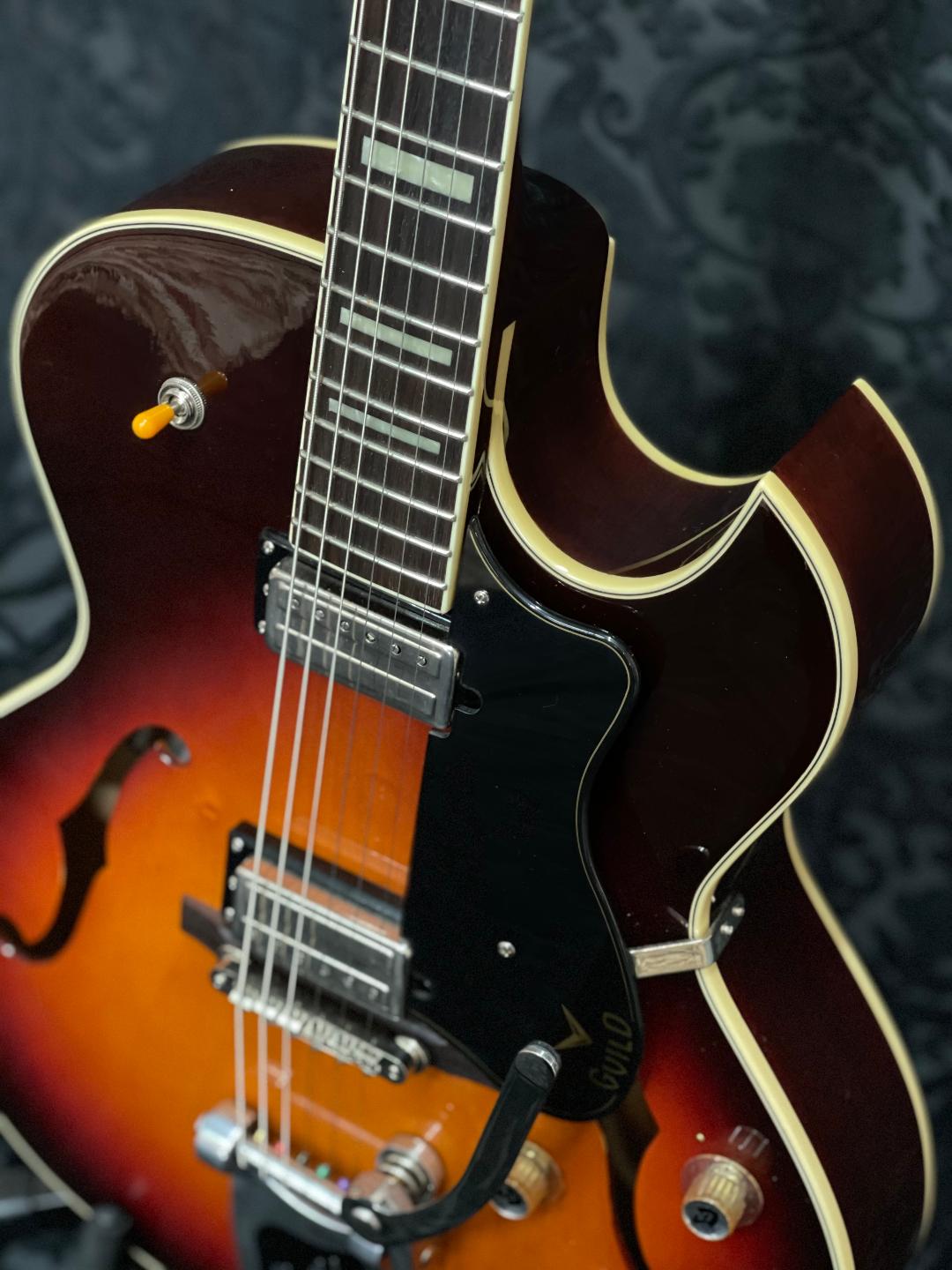 Guild CE-100D – Classic Guitars and Amps