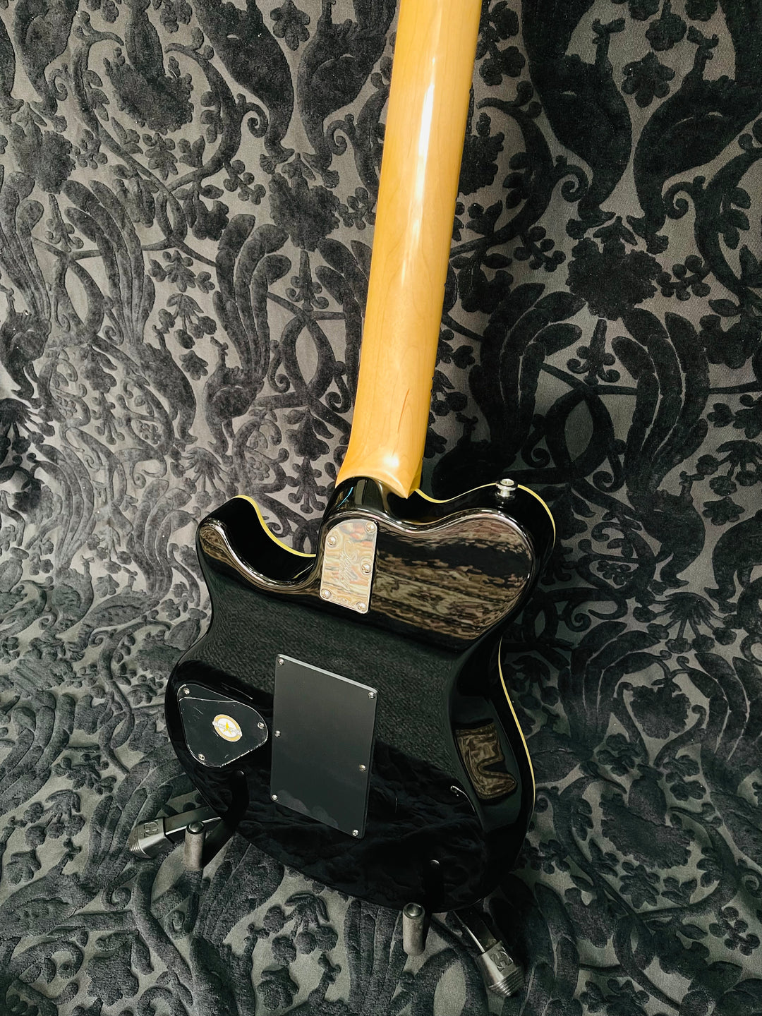 Sterling AX40 – Classic Guitars and Amps
